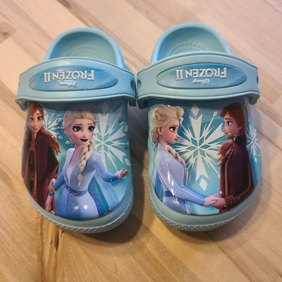 CROCS | Shoes | Frozen Limited Edition Kids Crocssize 5cused | Poshmark